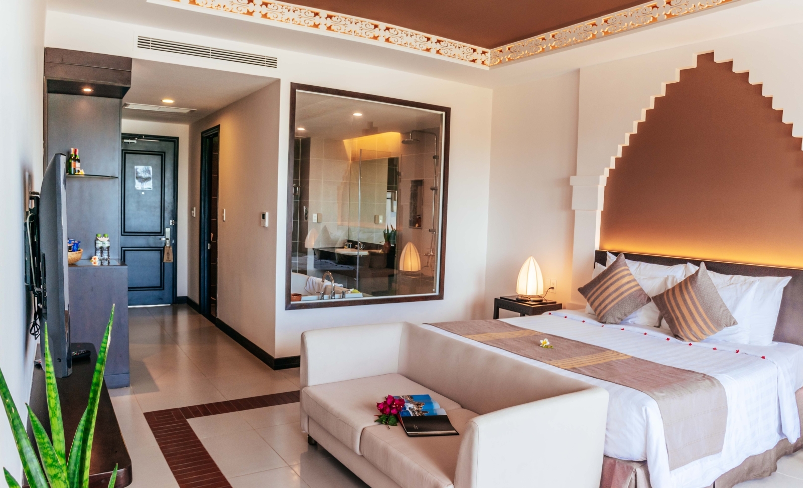 Phòng Ocean Panorama - Khu Champ Vishnu | Mũi Né Bay Resort | View Biển Đẹp
